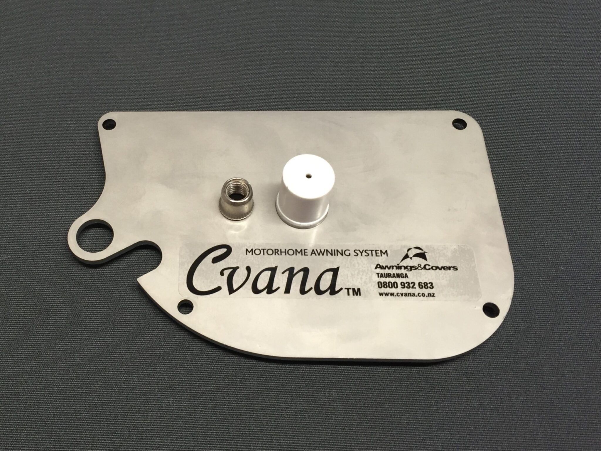 End Plate with Bush & Rivnut (no bolt) - Cvana